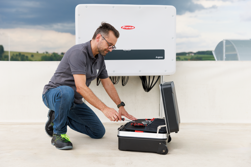 4,210,471 - Onduleur FRONIUS Argeno 125.0 avec AFCI | Mavisun